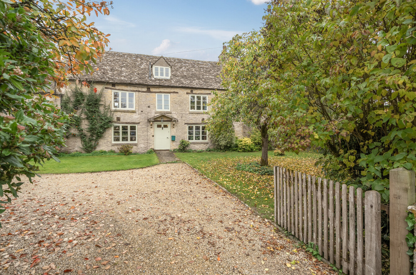 House for sale in Field Assarts, Witney, Oxfordshire, OX29 | scottfraser